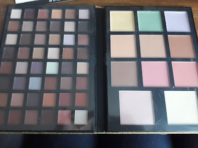 Studio London, A Review of Superdrug's Eye and Face palette